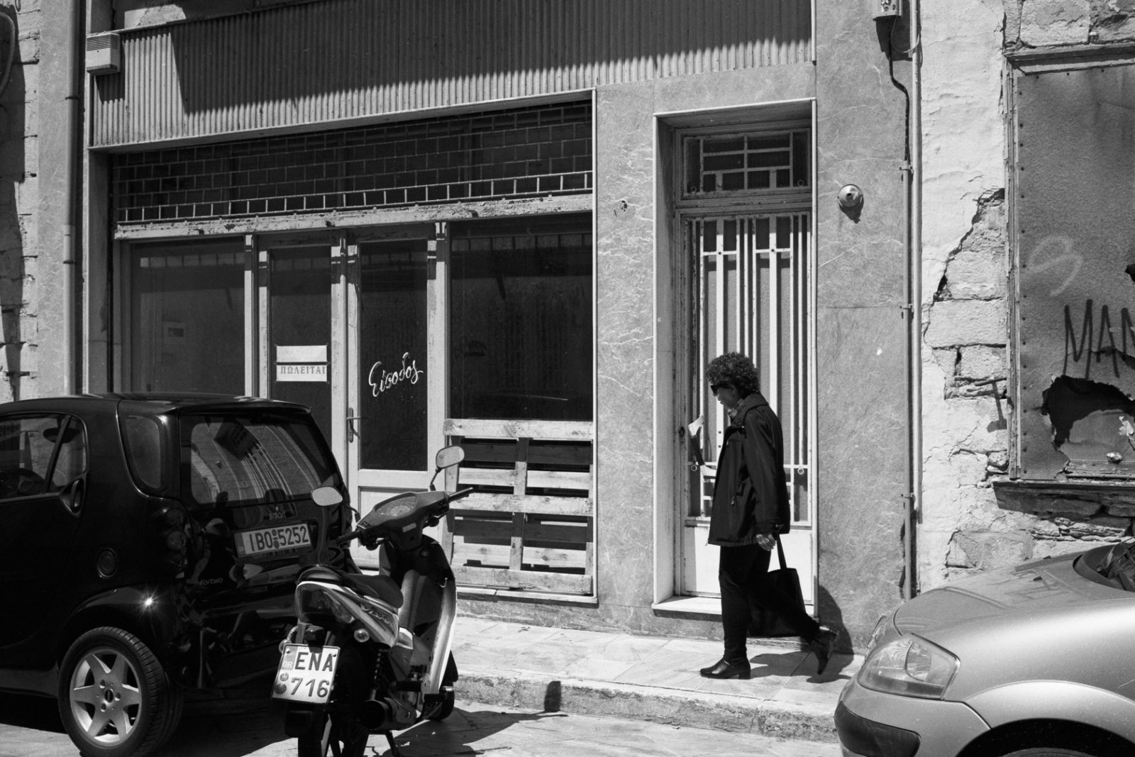 Syros, Part 1: black and white – mrtso.com